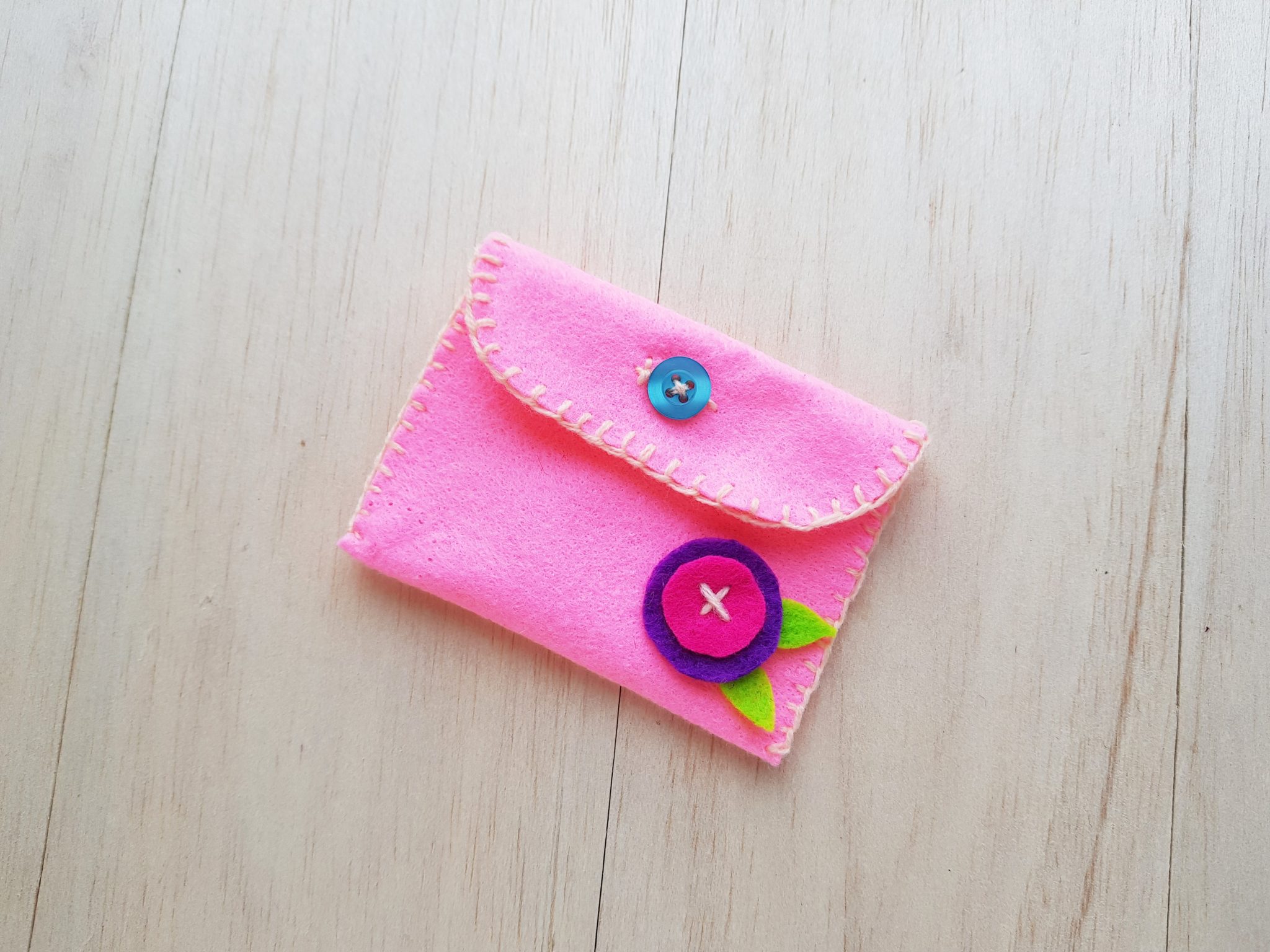 Easy to Sew Felt Purse - Creative Cynchronicity