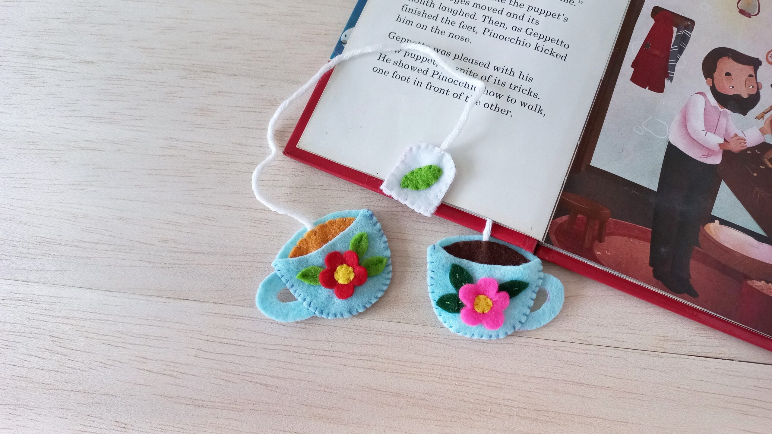 Felt Teacup Bookmark - Creative Cynchronicity
