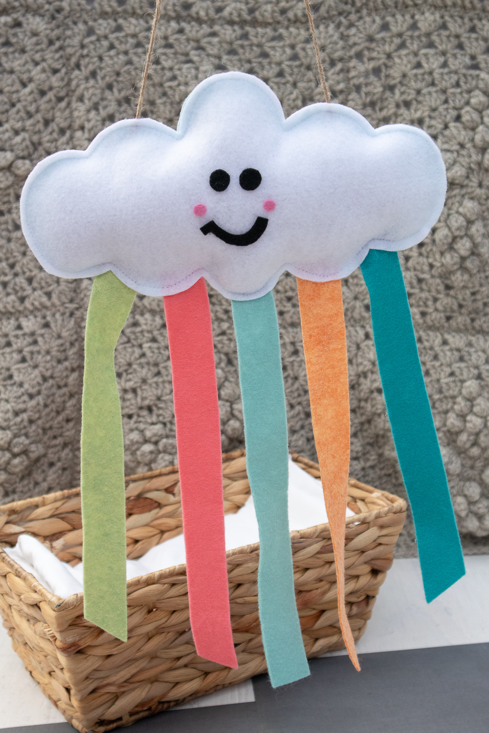 DIY Felt Cloud Wall Hanging - Creative Cynchronicity