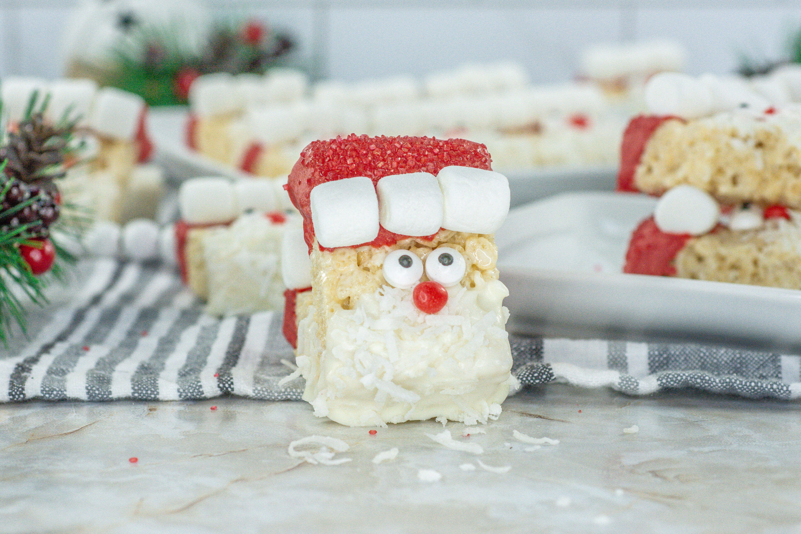 Santa Rice Krispie Treats - Creative Cynchronicity
